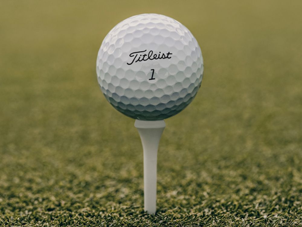 World No.1 makes history in Paris with Pro V1-Golf Retailing