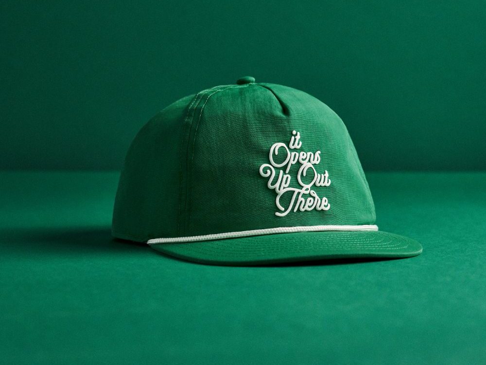 UA GOING FOR THE GREEN GOLF COLLECTION - Golf Retailing